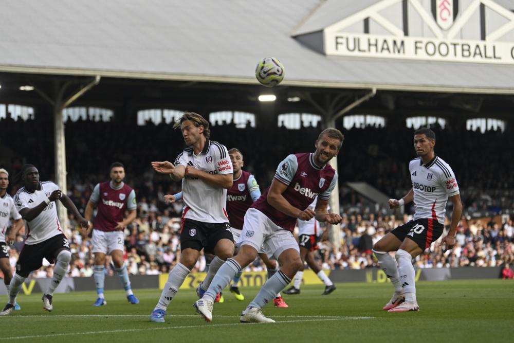 Exclusive: Irons Legend Not Impressed with Loppy’s Midfield Three